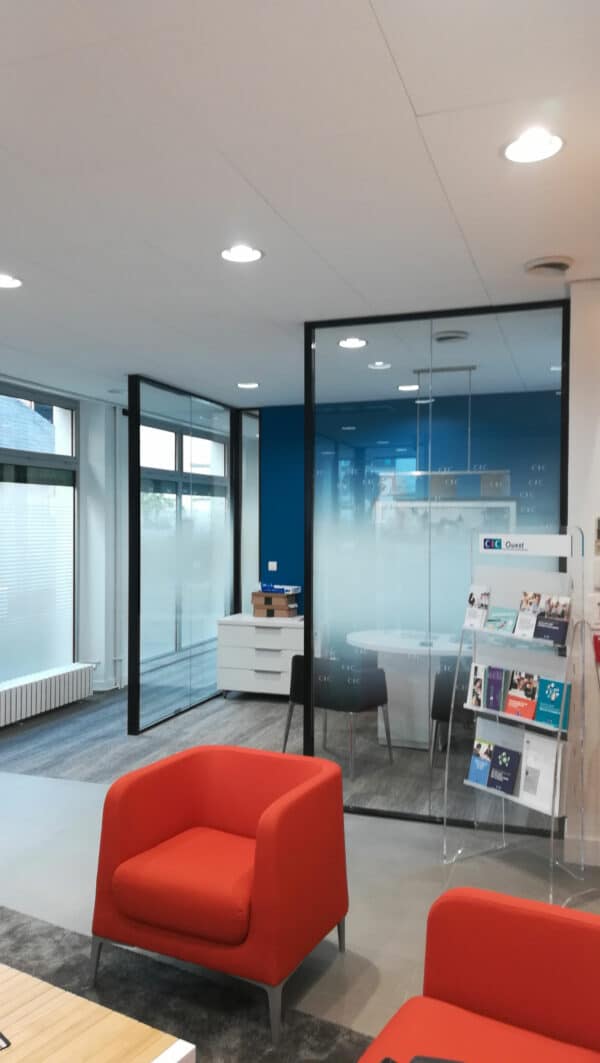 Nouvel accueil pour cette agence bancaire ! - Cloisol Centre